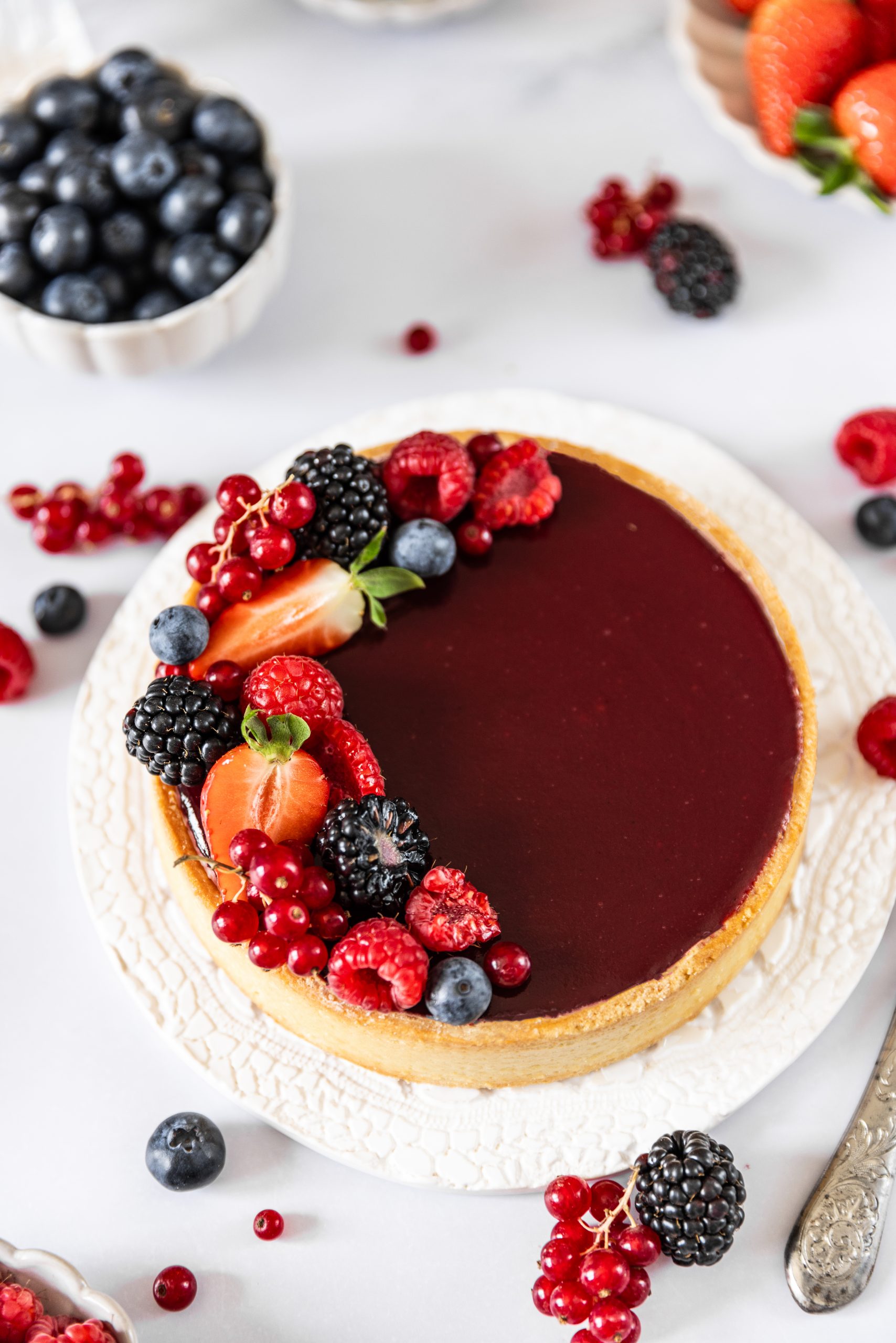 Tarte panna cotta et fruit rouge • Autour du Sucre